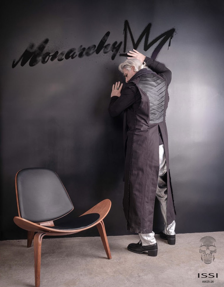 Issi – AVANT-GARDE MENSWEAR